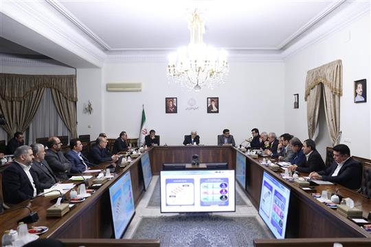 دیدار معاون اول رئیس جمهور با مدیرعامل شركت ملی پالایش و پخش فرآورده ...
